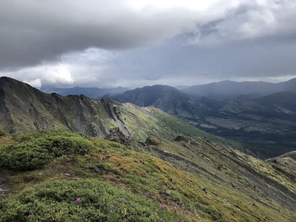 Hiking to Grizzly, Divide and Talus Lakes | Yukon’s Ultimate Tombstone ...