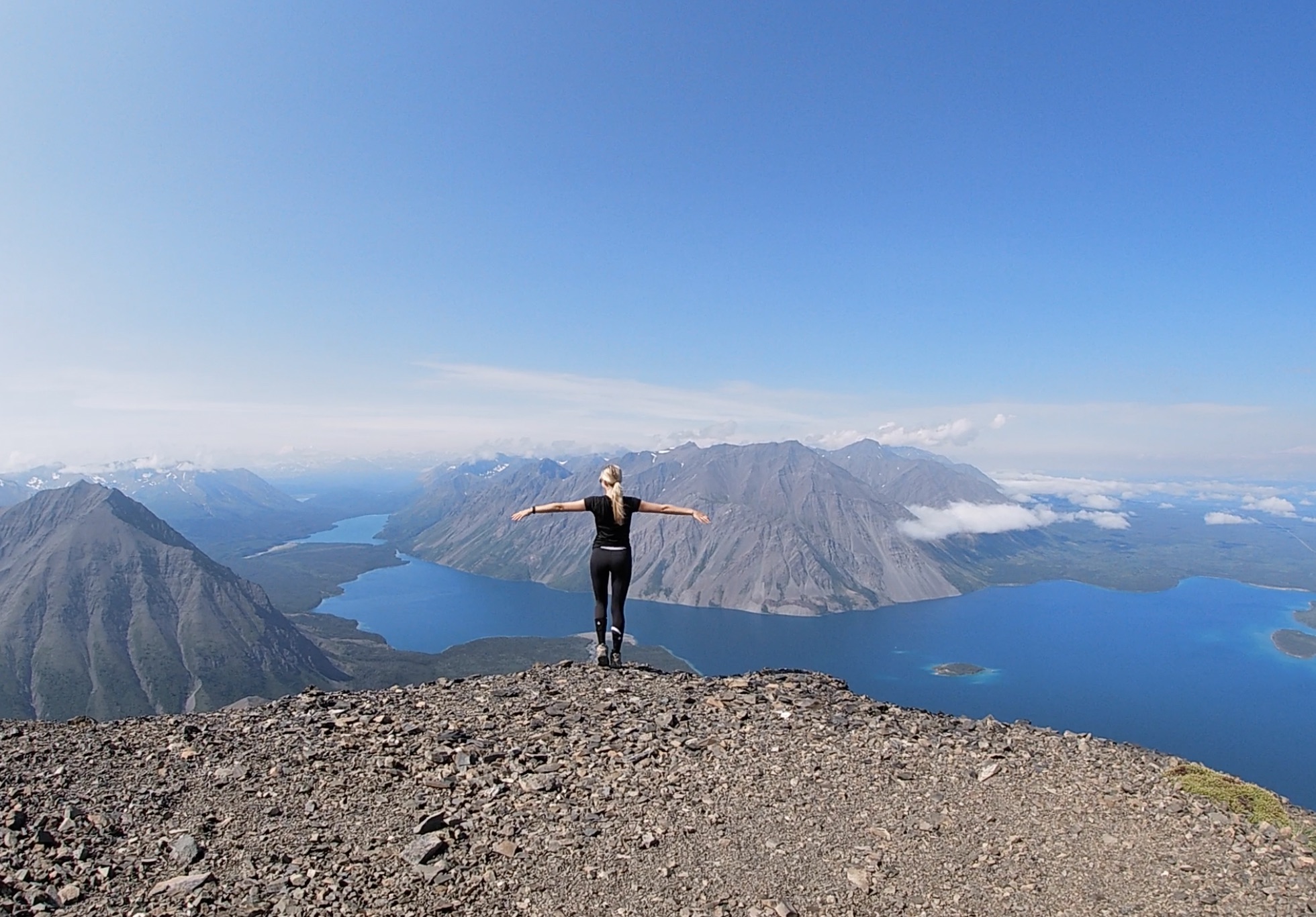 Hiking the Kings Throne Peak Trail, Kluane National Park, YT – Rise ...
