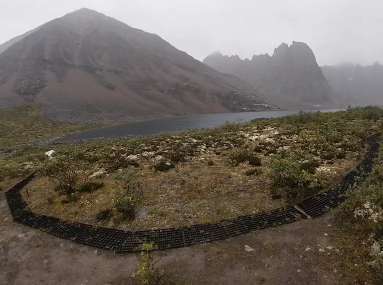 Hiking to Grizzly, Divide and Talus Lakes | Yukon’s Ultimate Tombstone ...
