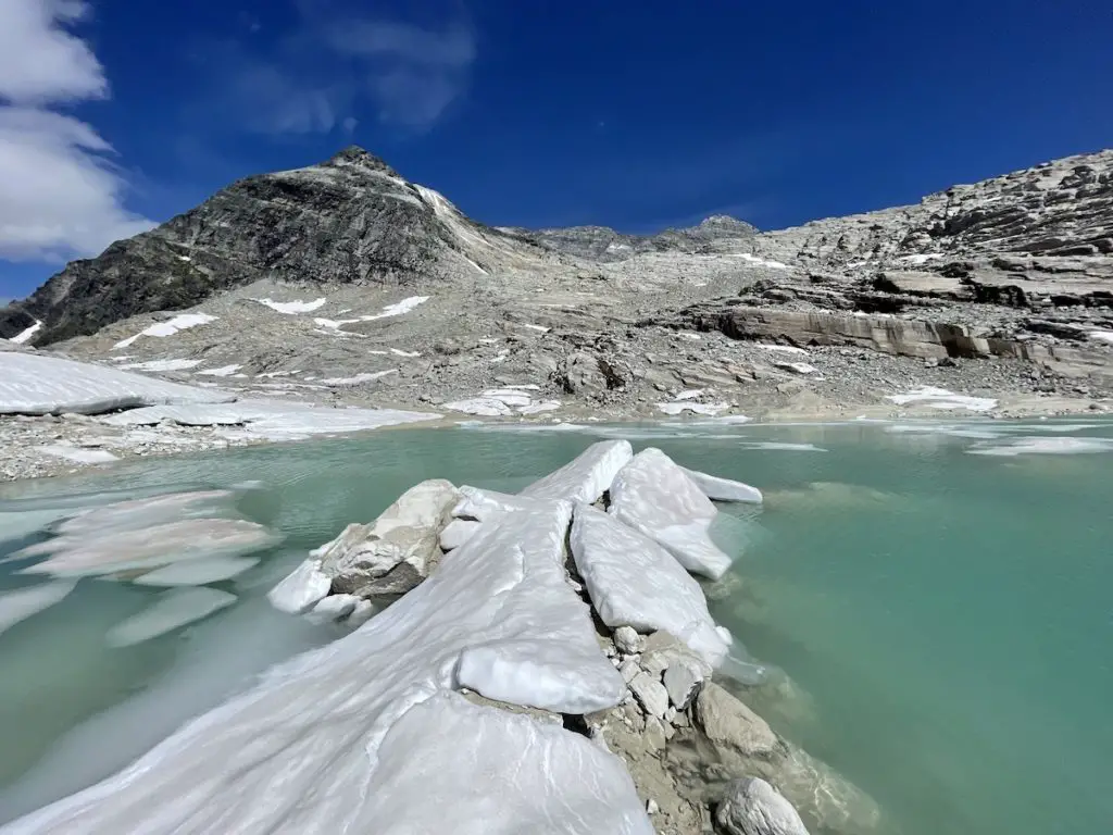 Hiking the Perley Rock Trail – Glacier National Park, BC – Rise & Alpine